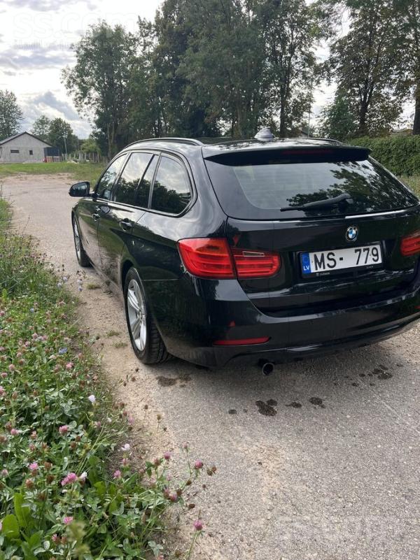 Black BMW 320 2014 in Bauska, with an engine capacity of 2.00 L and mileage of 365 thousand km for 10599 €, photo 4 on AUTOMOTO.COM.LV