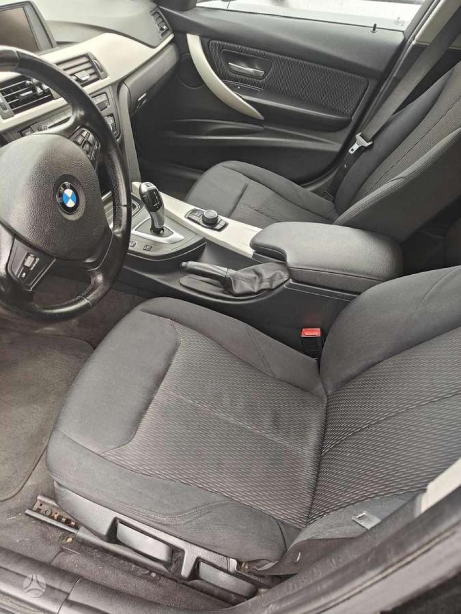 Melns BMW 320 2014 Klaipėda, ar dzinēja tilpumu 2.00 L un nobraukumu 265 tūkst. km par 5999 €, foto 18 vietnē AUTOMOTO.COM.LV
