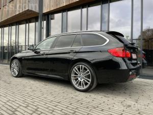Melns BMW 320 2015 Tukums, ar dzinēja tilpumu 2.00 L un nobraukumu 260 tūkst. km par 10990 €, foto 10 vietnē AUTOMOTO.COM.LV