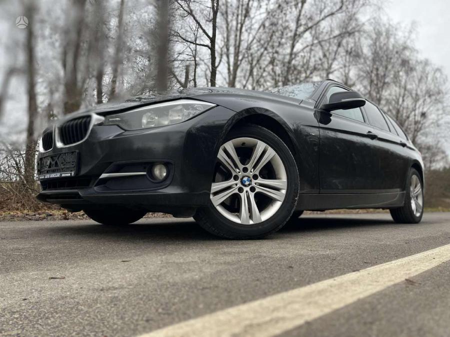 Melns BMW 320 2015 Kauņa, ar dzinēja tilpumu 2.00 L un nobraukumu 332 tūkst. km par 6800 €, foto 1 vietnē AUTOMOTO.COM.LV