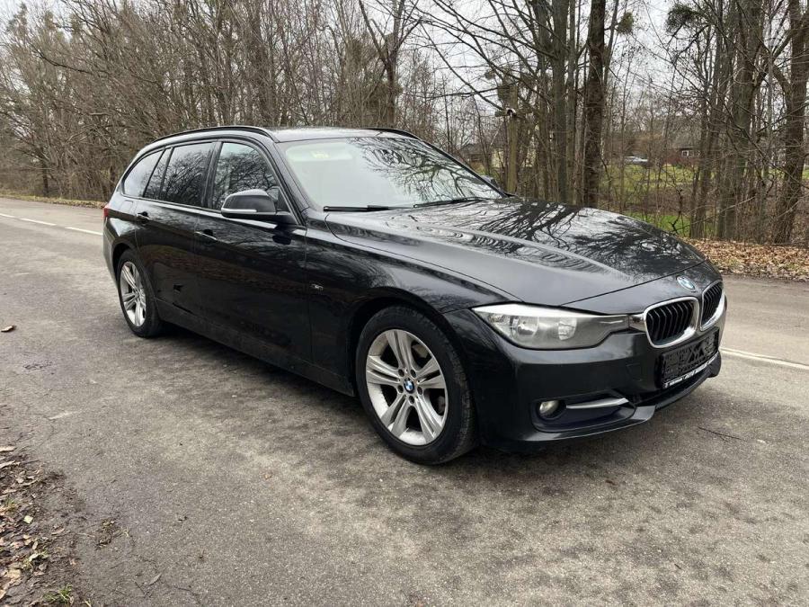 Melns BMW 320 2015 Kauņa, ar dzinēja tilpumu 2.00 L un nobraukumu 332 tūkst. km par 6800 €, foto 3 vietnē AUTOMOTO.COM.LV