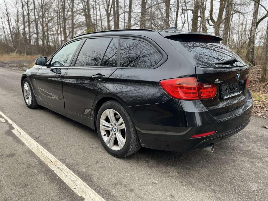 Melns BMW 320 2015 Kauņa, ar dzinēja tilpumu 2.00 L un nobraukumu 332 tūkst. km par 6800 €, foto 5 vietnē AUTOMOTO.COM.LV