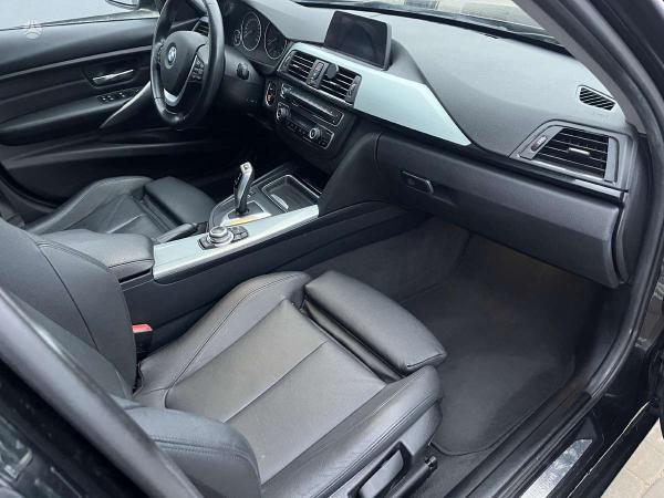 Melns BMW 320 2015 Kauņa, ar dzinēja tilpumu 2.00 L un nobraukumu 332 tūkst. km par 6800 €, foto 10 vietnē AUTOMOTO.COM.LV