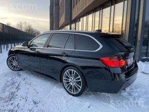 Melns BMW 320 2015 Tukums, ar dzinēja tilpumu 2.00 L un nobraukumu 260 tūkst. km par 10990 €, foto 14 vietnē AUTOMOTO.COM.LV