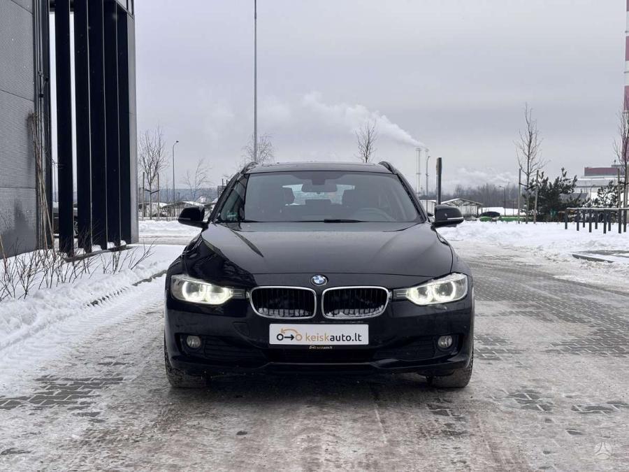 Black BMW 320 2015 in Vilnius, with an engine capacity of 2.00 L and mileage of 335 thousand km for 8400 €, photo 3 on AUTOMOTO.COM.LV
