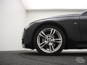 Black BMW 320 2015 in Vilnius, with an engine capacity of 2.00 L and mileage of 189 thousand km for 13399 €, photo 28 on AUTOMOTO.COM.LV