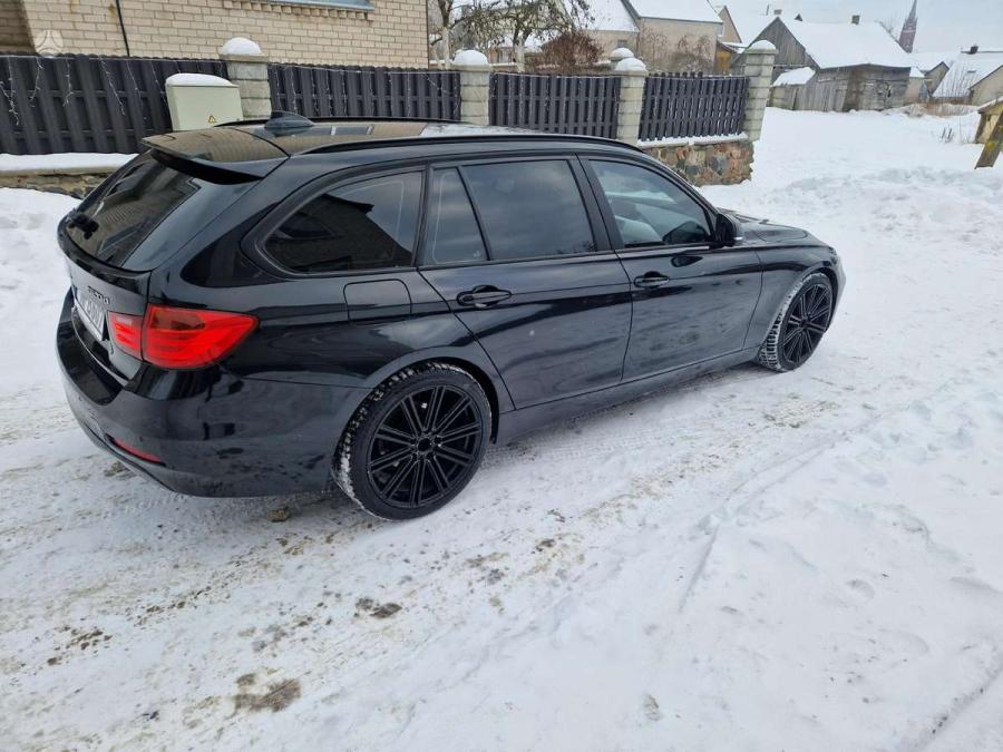 Black BMW 320 2015 in Kelme, with an engine capacity of 2.00 L and mileage of 296 thousand km for 5999 €, photo 7 on AUTOMOTO.COM.LV