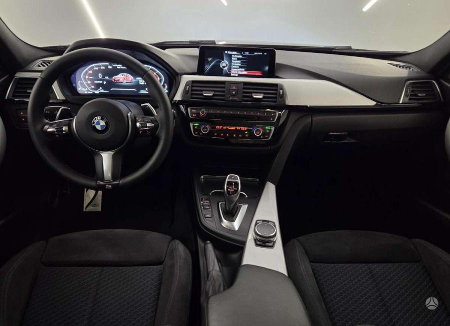 Melns BMW 320 2015 Marijampole, ar dzinēja tilpumu 2.00 L un nobraukumu 258 tūkst. km par 12650 €, foto 22 vietnē AUTOMOTO.COM.LV