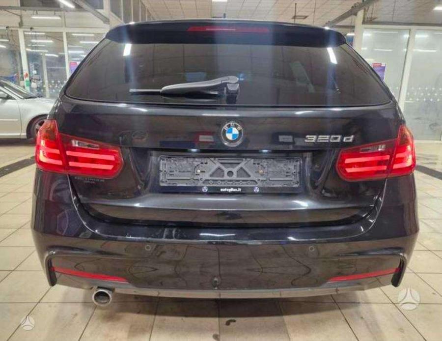 Melns BMW 320 2015 Viļņa, ar dzinēja tilpumu 2.00 L un nobraukumu 242 tūkst. km par 9999 €, foto 3 vietnē AUTOMOTO.COM.LV