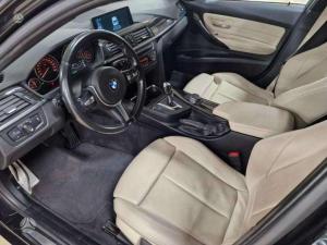 Melns BMW 320 2015 Viļņa, ar dzinēja tilpumu 2.00 L un nobraukumu 242 tūkst. km par 9999 €, foto 11 vietnē AUTOMOTO.COM.LV