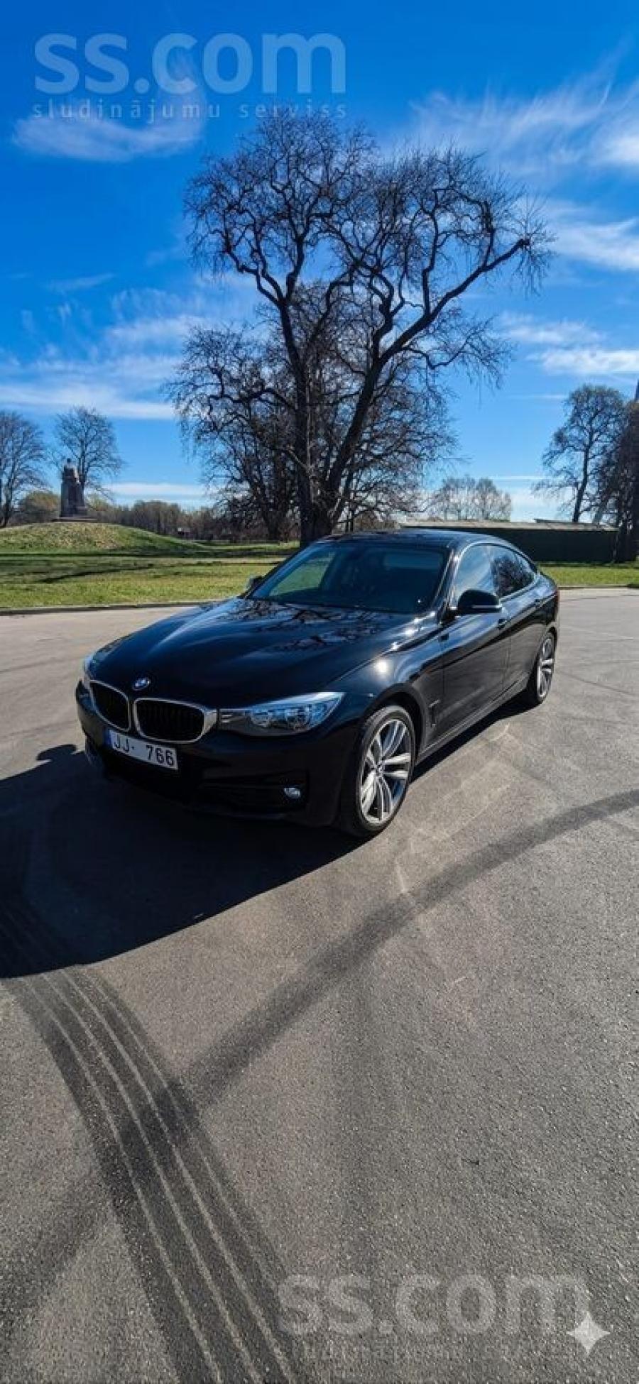 Black BMW 320 2015 in Riga, with an engine capacity of 2.00 L and mileage of 261 thousand km for 13500 €, photo 3 on AUTOMOTO.COM.LV