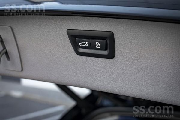 Black BMW 320 2015 in Riga, with an engine capacity of 2.00 L and mileage of 296 thousand km for 10990 €, photo 7 on AUTOMOTO.COM.LV