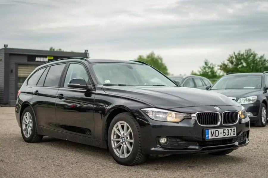 Melns BMW 320 2015 Liepāja, ar dzinēja tilpumu 2.00 L un nobraukumu 217 tūkst. km par 12200 €, foto 20 vietnē AUTOMOTO.COM.LV