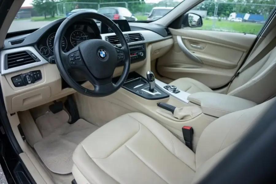 Melns BMW 320 2015 Liepāja, ar dzinēja tilpumu 2.00 L un nobraukumu 217 tūkst. km par 12200 €, foto 23 vietnē AUTOMOTO.COM.LV