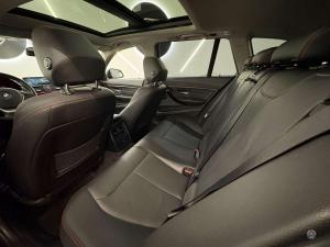 Black BMW 320 2015 in Marijampole, with an engine capacity of 2.00 L and mileage of 301 thousand km for 9650 €, photo 5 on AUTOMOTO.COM.LV