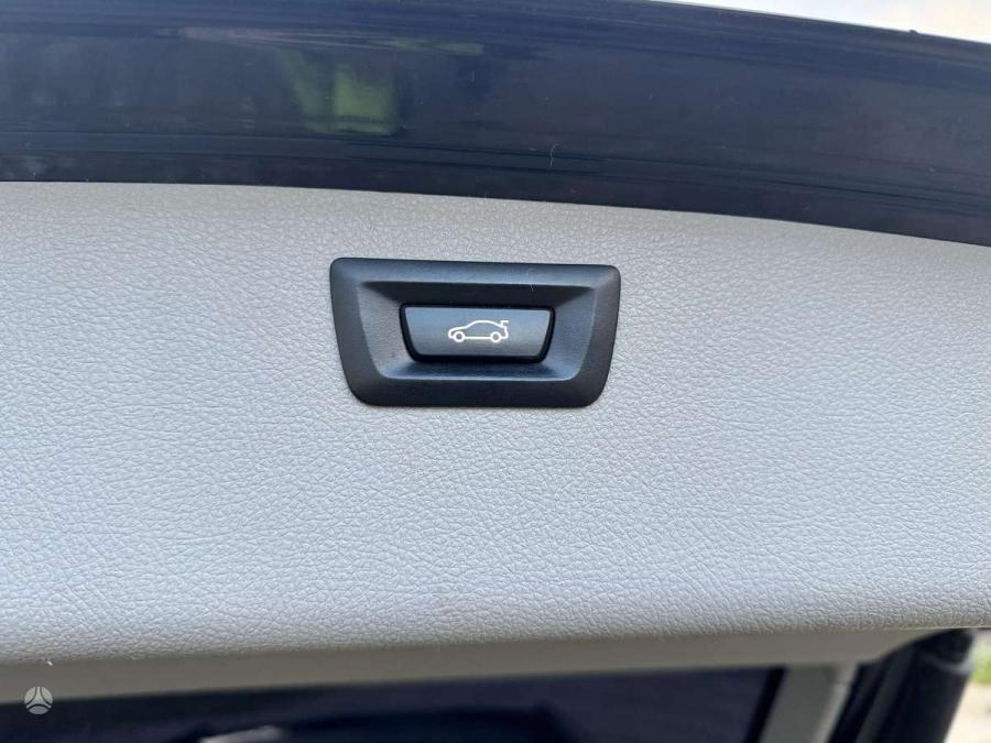 Melns BMW 320 2015 Kaišiadorys, ar dzinēja tilpumu 2.00 L un nobraukumu 290 tūkst. km par 8699 €, foto 26 vietnē AUTOMOTO.COM.LV
