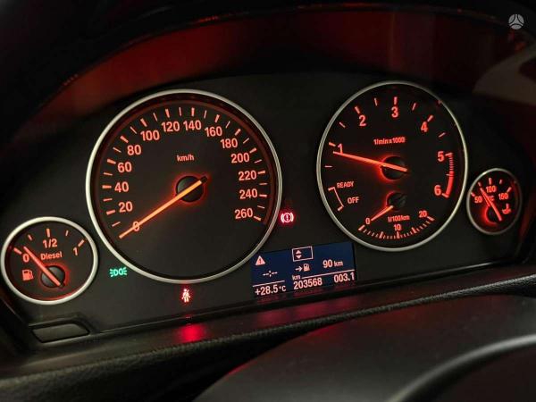 Black BMW 320 2015 in Marijampole, with an engine capacity of 2.00 L and mileage of 204 thousand km for 7999 €, photo 3 on AUTOMOTO.COM.LV