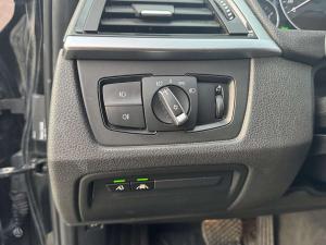 Black BMW 320 2015 in Kaisiadorys, with an engine capacity of 2.00 L and mileage of 290 thousand km for 8550 €, photo 16 on AUTOMOTO.COM.LV