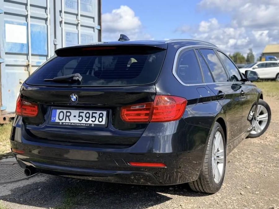 Black BMW 320 2015 in Riga, with an engine capacity of 2.00 L and mileage of 239 thousand km for 9995 €, photo 5 on AUTOMOTO.COM.LV