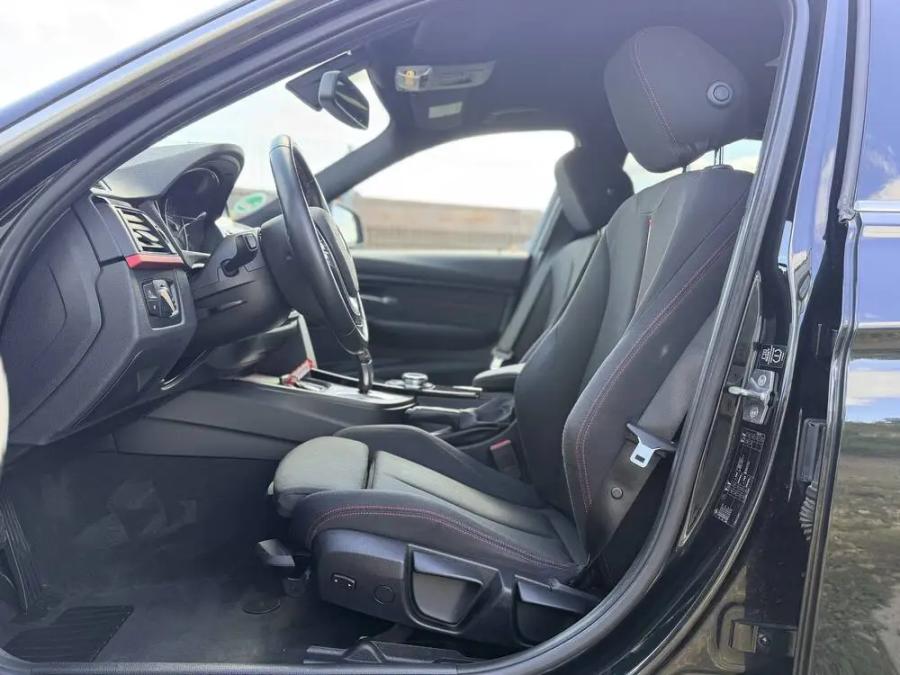 Black BMW 320 2015 in Riga, with an engine capacity of 2.00 L and mileage of 239 thousand km for 9995 €, photo 12 on AUTOMOTO.COM.LV