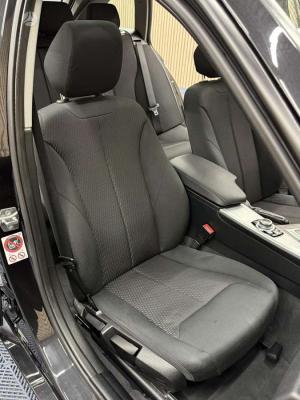 Black BMW 320 2015 in Marijampole, with an engine capacity of 2.00 L and mileage of 271 thousand km for 7700 €, photo 18 on AUTOMOTO.COM.LV