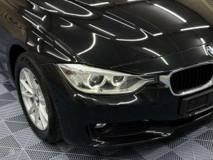 Black BMW 320 2015 in Marijampole, with an engine capacity of 2.00 L and mileage of 271 thousand km for 7700 €, photo 33 on AUTOMOTO.COM.LV