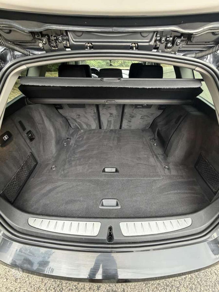Black BMW 320 2015 in Panevezys, with an engine capacity of 2.00 L and mileage of 275 thousand km for 8300 €, photo 24 on AUTOMOTO.COM.LV