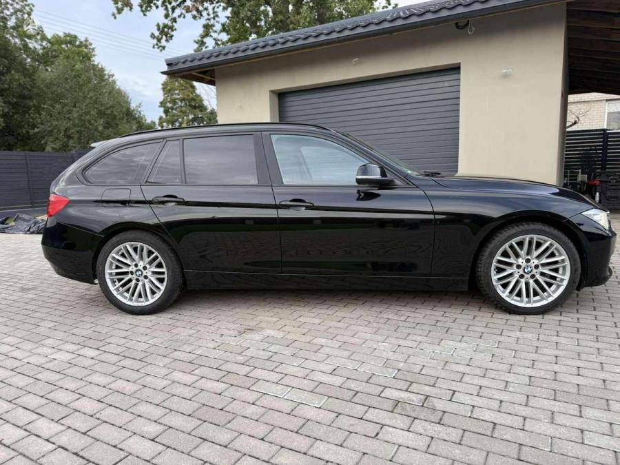 Black BMW 320 2015 in Kaisiadorys, with an engine capacity of 2.00 L and mileage of 290 thousand km for 8000 €, photo 3 on AUTOMOTO.COM.LV