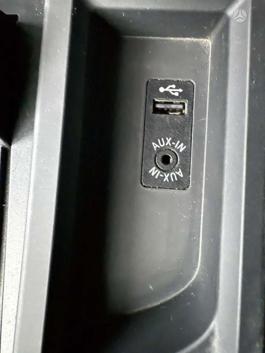 Black BMW 320 2015 in Kaisiadorys, with an engine capacity of 2.00 L and mileage of 290 thousand km for 8000 €, photo 24 on AUTOMOTO.COM.LV