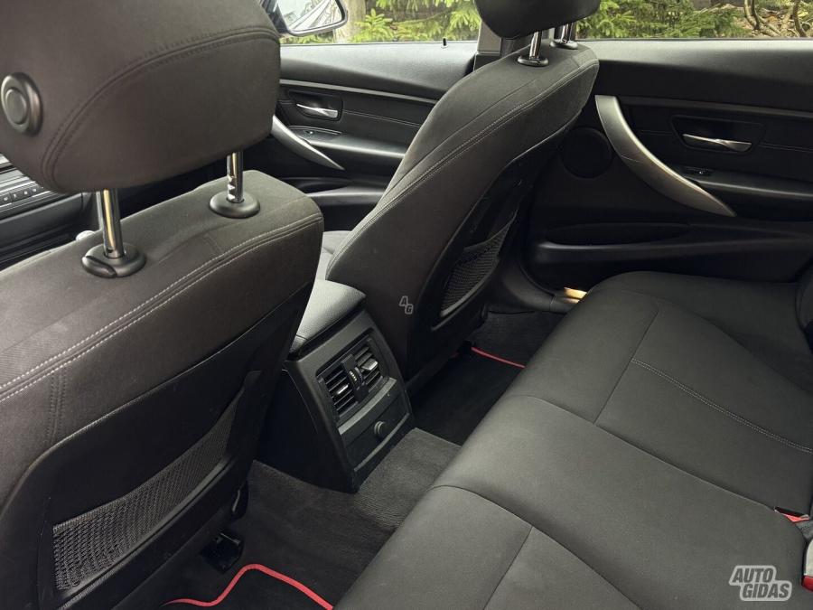 Black BMW 320 2015 in Marijampole, with an engine capacity of 2.00 L and mileage of 250 thousand km for 7500 €, photo 9 on AUTOMOTO.COM.LV