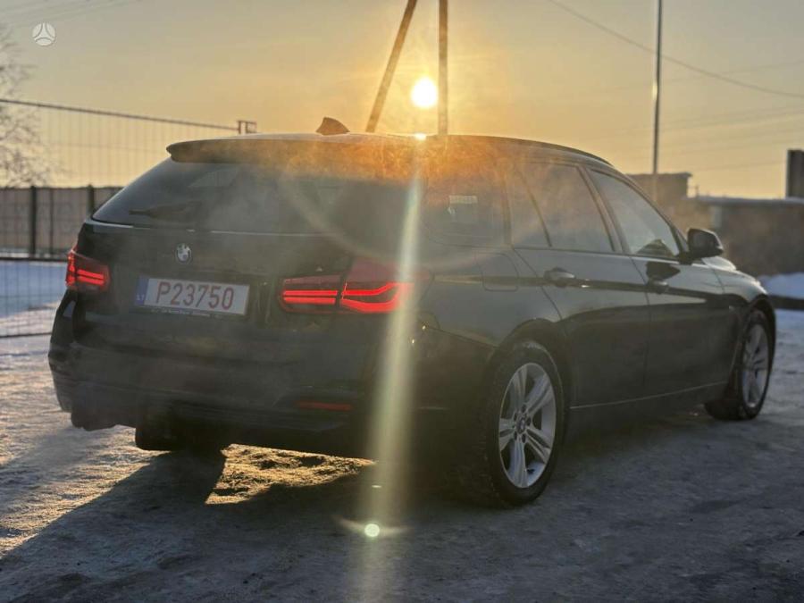 Black BMW 320 2016 in Utena, with an engine capacity of 2.00 L and mileage of 256 thousand km for 9799 €, photo 5 on AUTOMOTO.COM.LV
