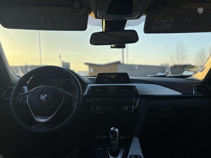 Black BMW 320 2016 in Utena, with an engine capacity of 2.00 L and mileage of 256 thousand km for 9799 €, photo 14 on AUTOMOTO.COM.LV