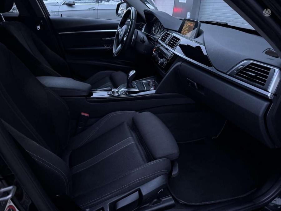 Black BMW 320 2016 in Vilnius, with an engine capacity of 2.00 L and mileage of 289 thousand km for 9999 €, photo 26 on AUTOMOTO.COM.LV