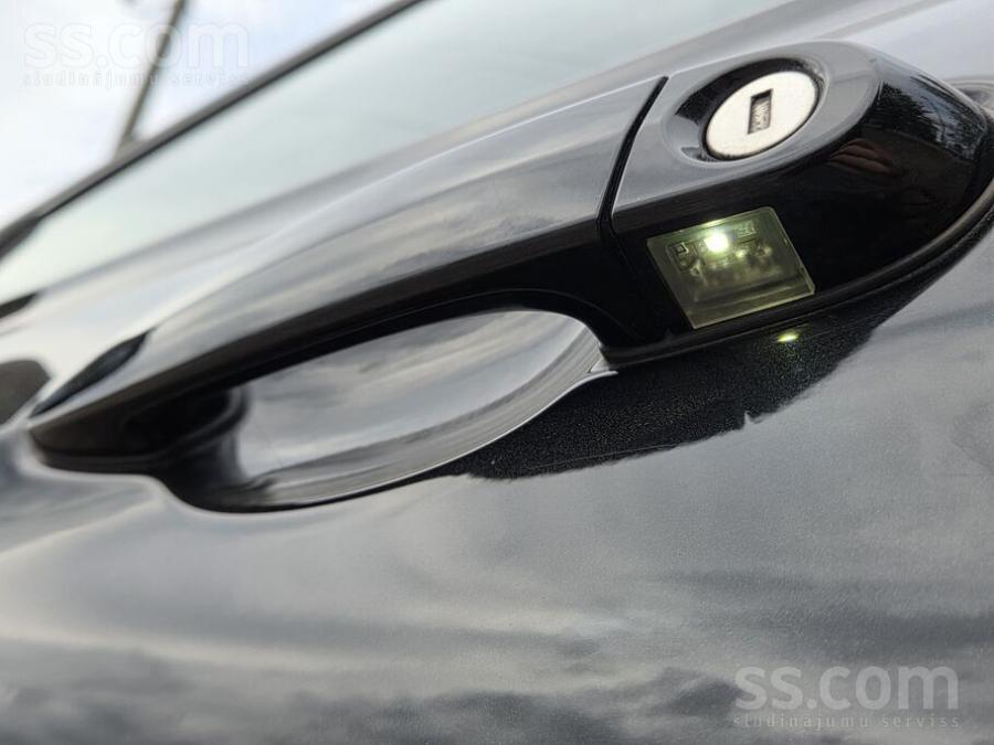 Melns BMW 320 2016 Kuldīga, ar dzinēja tilpumu 2.00 L un nobraukumu 267 tūkst. km par 10950 €, foto 27 vietnē AUTOMOTO.COM.LV