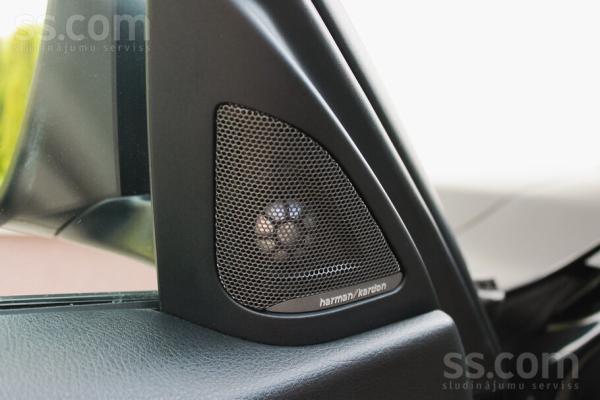 Melns BMW 320 2016 Tukums, ar dzinēja tilpumu 2.00 L un nobraukumu 270 tūkst. km par 12990 €, foto 9 vietnē AUTOMOTO.COM.LV