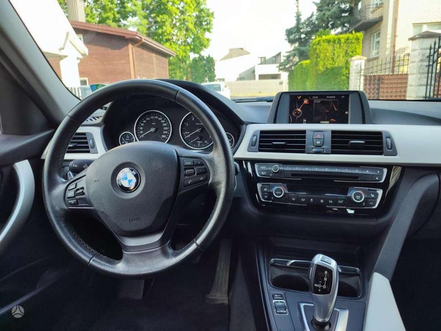 Melns BMW 320 2016 Marijampole, ar dzinēja tilpumu 2.00 L un nobraukumu 320 tūkst. km par 7300 €, foto 10 vietnē AUTOMOTO.COM.LV