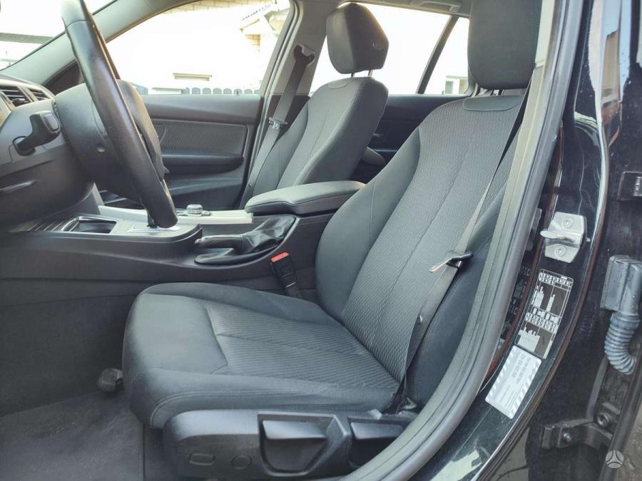 Melns BMW 320 2016 Marijampole, ar dzinēja tilpumu 2.00 L un nobraukumu 320 tūkst. km par 7300 €, foto 11 vietnē AUTOMOTO.COM.LV