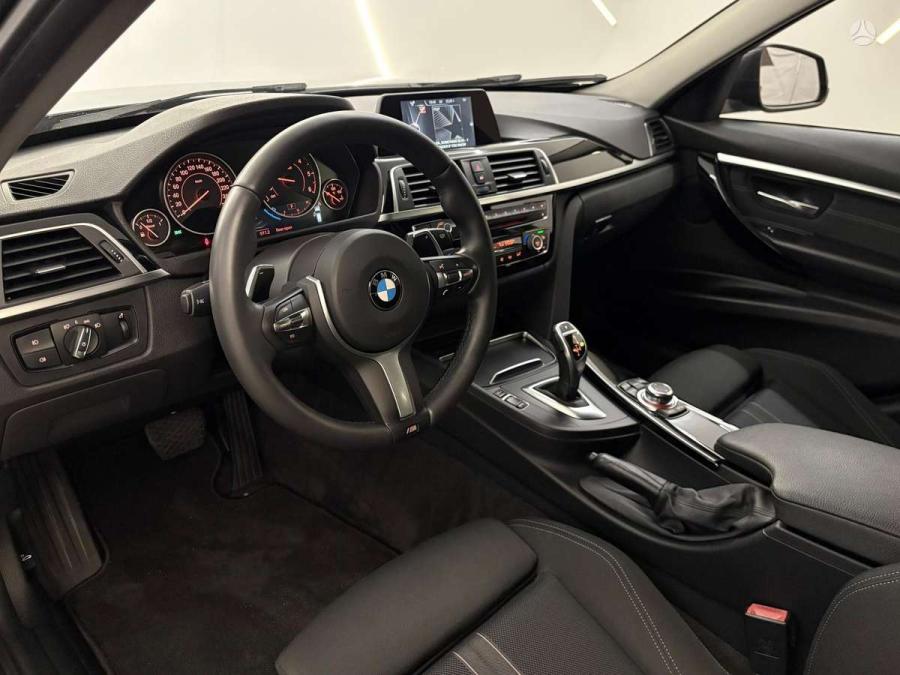 Melns BMW 320 2016 Marijampole, ar dzinēja tilpumu 2.00 L un nobraukumu 292 tūkst. km par 9999 €, foto 3 vietnē AUTOMOTO.COM.LV