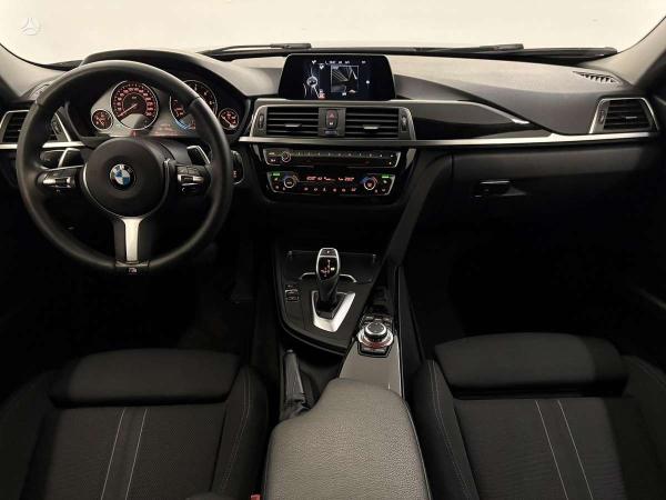 Black BMW 320 2016 in Marijampole, with an engine capacity of 2.00 L and mileage of 292 thousand km for 9999 €, photo 4 on AUTOMOTO.COM.LV