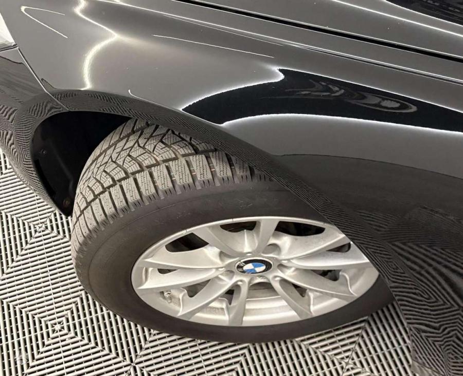 Melns BMW 320 2016 Marijampole, ar dzinēja tilpumu 2.00 L un nobraukumu 292 tūkst. km par 9999 €, foto 23 vietnē AUTOMOTO.COM.LV