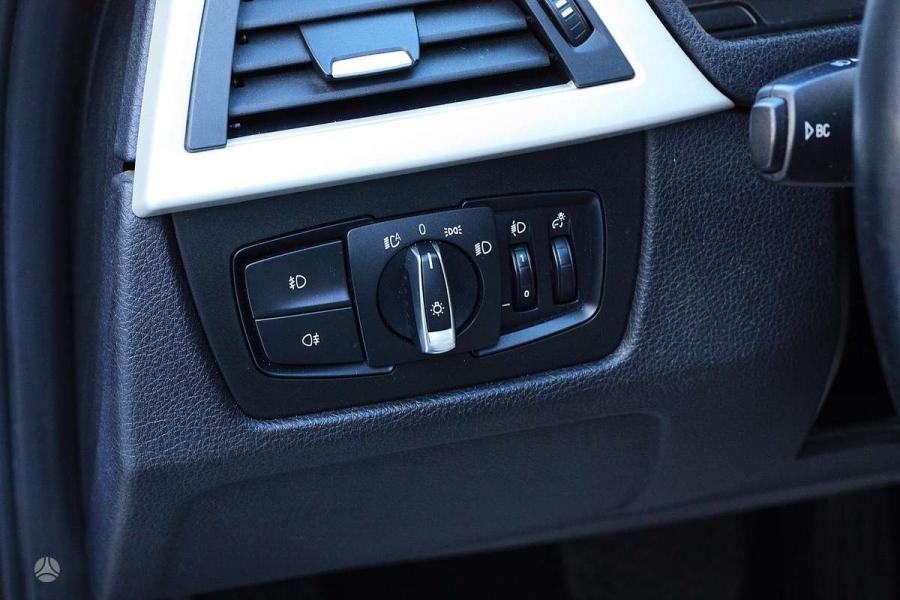 Melns BMW 320 2016 Kretinga, ar dzinēja tilpumu 2.00 L un nobraukumu 192 tūkst. km par 9999 €, foto 26 vietnē AUTOMOTO.COM.LV