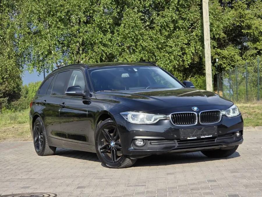 Melns BMW 320 2016 Kuldīga, ar dzinēja tilpumu 2.00 L un nobraukumu 267 tūkst. km par 10950 €, foto 1 vietnē AUTOMOTO.COM.LV