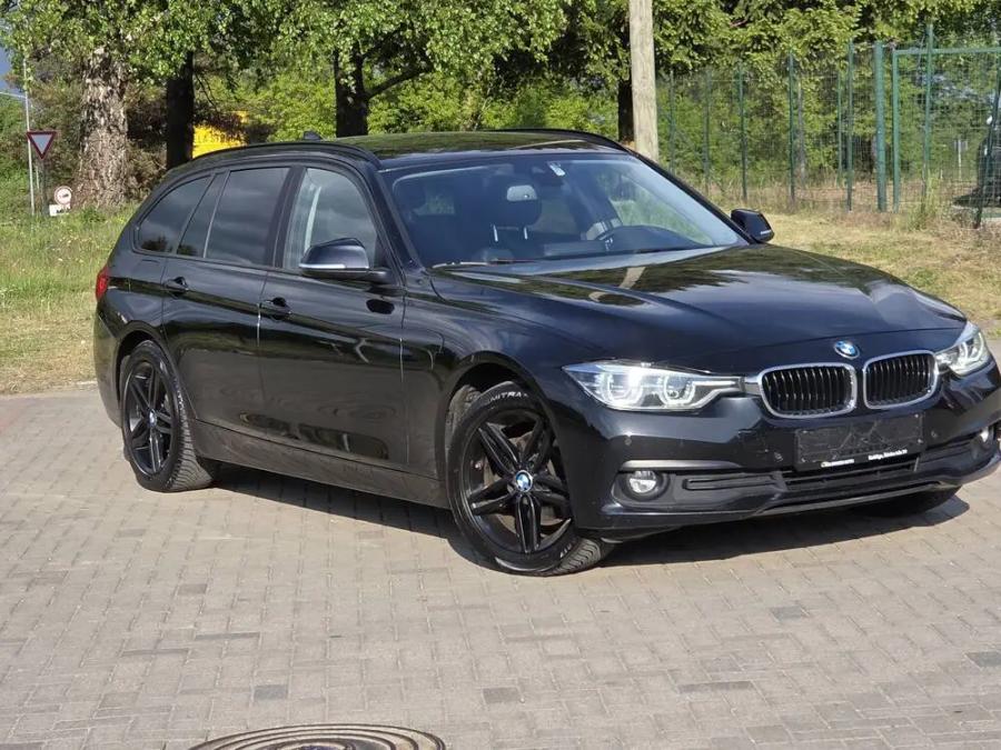 Melns BMW 320 2016 Kuldīga, ar dzinēja tilpumu 2.00 L un nobraukumu 267 tūkst. km par 10950 €, foto 8 vietnē AUTOMOTO.COM.LV