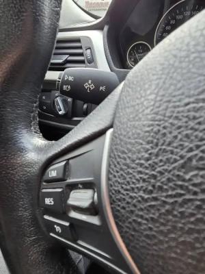 Melns BMW 320 2016 Kuldīga, ar dzinēja tilpumu 2.00 L un nobraukumu 267 tūkst. km par 10950 €, foto 19 vietnē AUTOMOTO.COM.LV