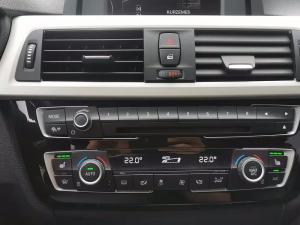 Melns BMW 320 2016 Kuldīga, ar dzinēja tilpumu 2.00 L un nobraukumu 242 tūkst. km par 10800 €, foto 9 vietnē AUTOMOTO.COM.LV