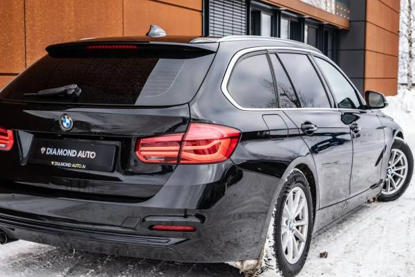 Black BMW 320 2016 in Tukums, with an engine capacity of 2.00 L and mileage of 277 thousand km for 10990 €, photo 6 on AUTOMOTO.COM.LV