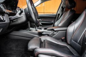 Melns BMW 320 2016 Tukums, ar dzinēja tilpumu 2.00 L un nobraukumu 277 tūkst. km par 10990 €, foto 32 vietnē AUTOMOTO.COM.LV