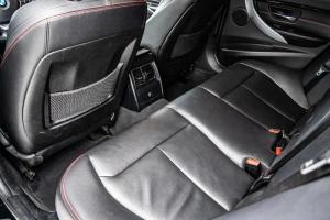 Melns BMW 320 2016 Tukums, ar dzinēja tilpumu 2.00 L un nobraukumu 277 tūkst. km par 10990 €, foto 34 vietnē AUTOMOTO.COM.LV
