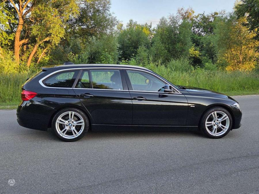 Black BMW 320 2016 in Kaunas, with an engine capacity of 2.00 L and mileage of 246 thousand km for 10500 €, photo 4 on AUTOMOTO.COM.LV