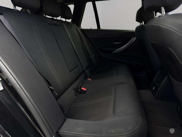 Melns BMW 320 2016 Kauņa, ar dzinēja tilpumu 2.00 L un nobraukumu 220 tūkst. km par 11999 €, foto 9 vietnē AUTOMOTO.COM.LV